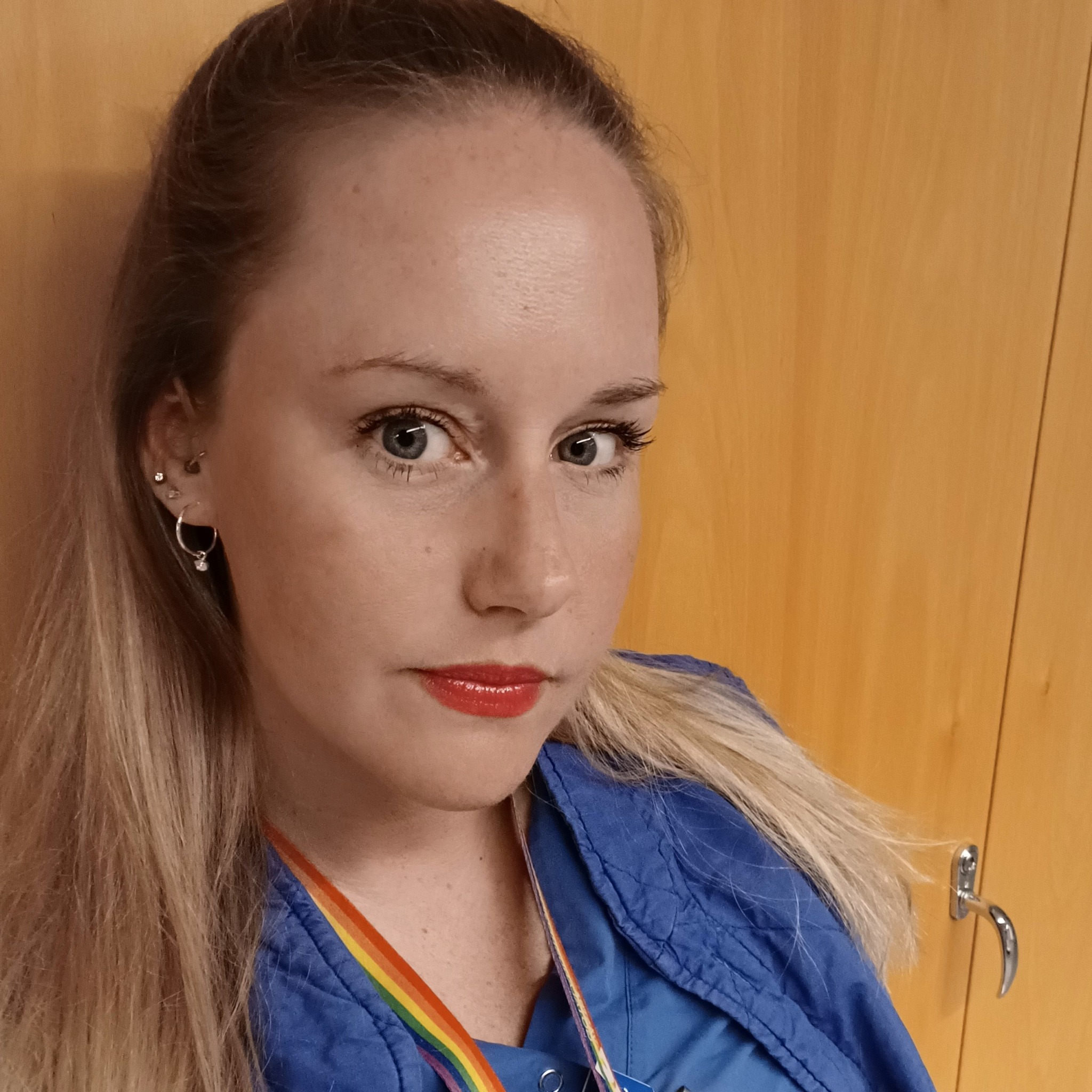 Erik går ner i tid för att klara dygnsvilan – oro i vården inför ...